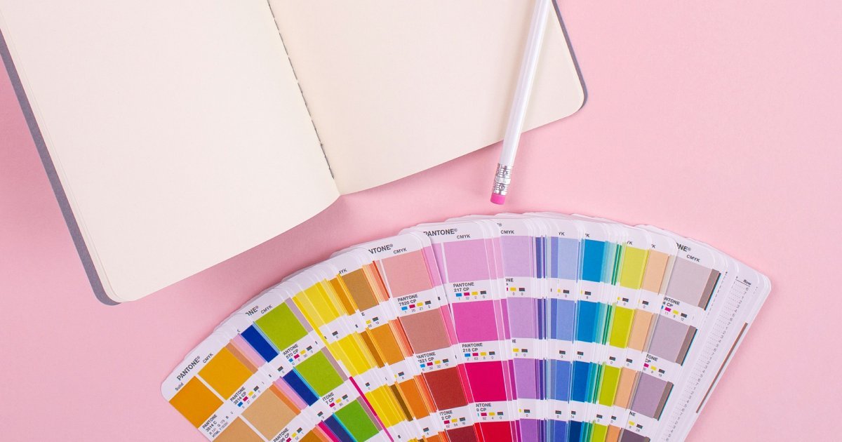 Pantone-Farbe 2026: „Cloud Dancer“ lässt dein Zuhause sofort heller wirken
